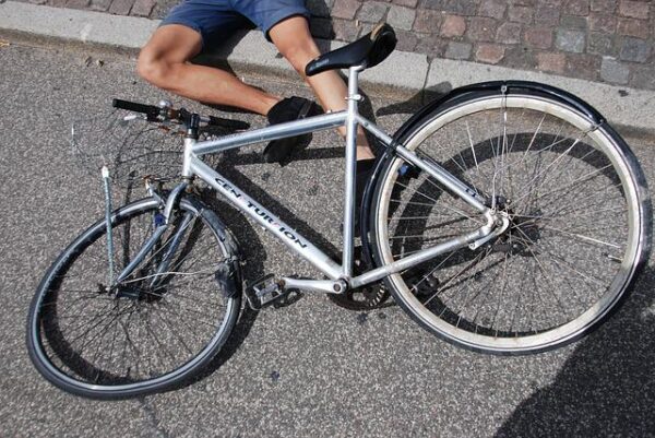 Bicycle accidents: What You Need to Know - Today's Woman Article Directory